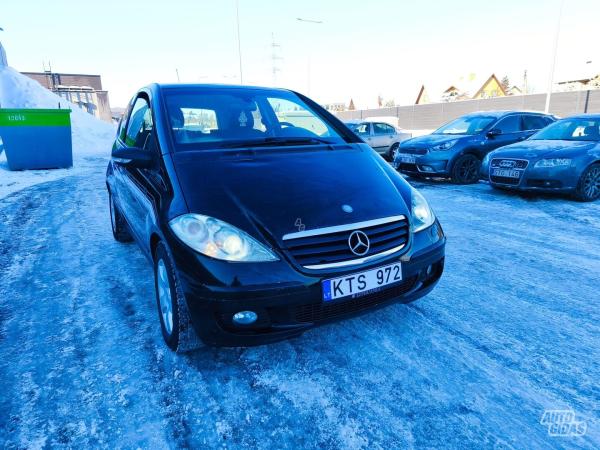 Melns Mercedes-Benz A 180 2008 Kauņa, ar dzinēja tilpumu 2.00 L un nobraukumu 290 tūkst. km par 1300 €, foto 2 vietnē AUTOMOTO.COM.LV