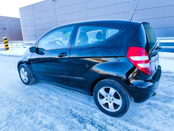 Melns Mercedes-Benz A 180 2008 Kauņa, ar dzinēja tilpumu 2.00 L un nobraukumu 290 tūkst. km par 1300 €, foto 7 vietnē AUTOMOTO.COM.LV