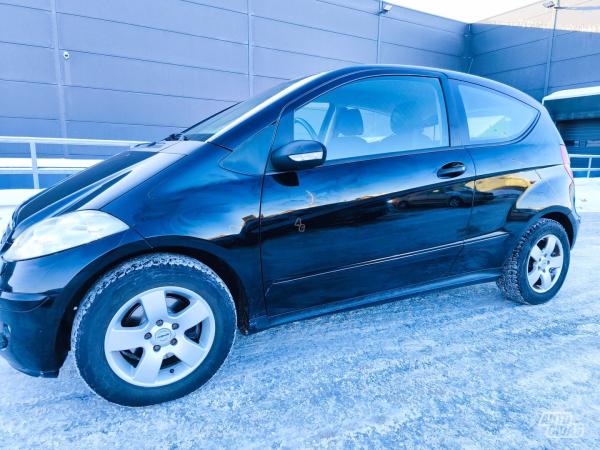 Melns Mercedes-Benz A 180 2008 Kauņa, ar dzinēja tilpumu 2.00 L un nobraukumu 290 tūkst. km par 1300 €, foto 8 vietnē AUTOMOTO.COM.LV