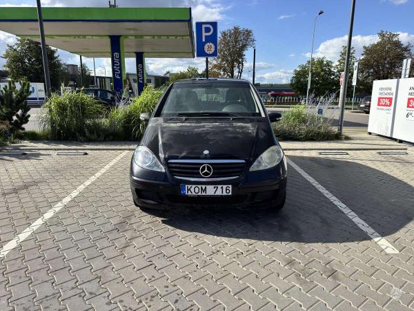 Melns Mercedes-Benz A 180 2008 Viļņa, ar dzinēja tilpumu 1.99 L un nobraukumu 297 tūkst. km par 1670 €, foto 4 vietnē AUTOMOTO.COM.LV