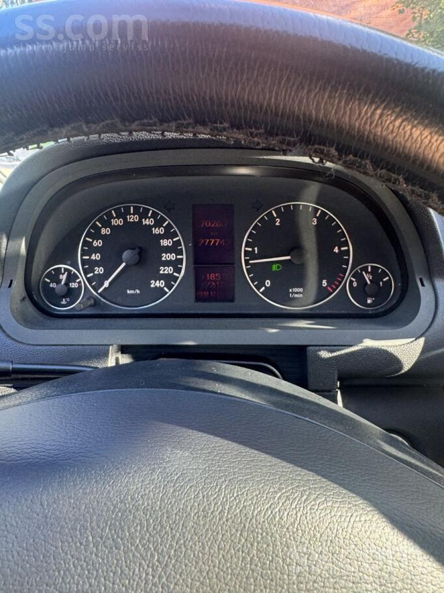 Melns Mercedes-Benz A 180 2008 Rīga, ar dzinēja tilpumu 2.00 L un nobraukumu 0 tūkst. km par 3700 €, foto 6 vietnē AUTOMOTO.COM.LV