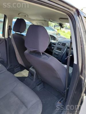 Black Mercedes-Benz A 180 2010 in Jekabpils, with an engine capacity of 2.00 L and mileage of 246 thousand km for 3500 €, photo  on AUTOMOTO.COM.LV