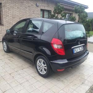 Black Mercedes-Benz A 180 2011 in Klaipeda, with an engine capacity of 1.99 L and mileage of 216 thousand km for 3890 €, photo 4 on AUTOMOTO.COM.LV
