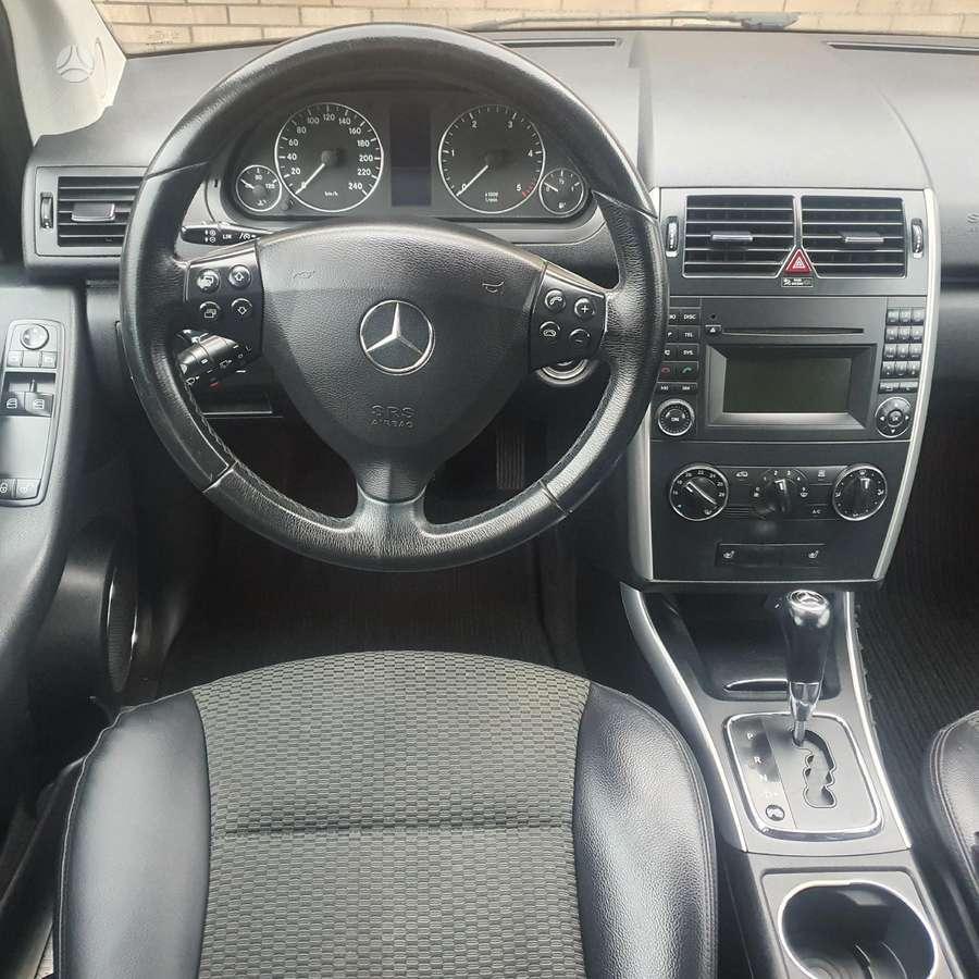 Black Mercedes-Benz A 180 2011 in Klaipeda, with an engine capacity of 1.99 L and mileage of 216 thousand km for 3890 €, photo 7 on AUTOMOTO.COM.LV