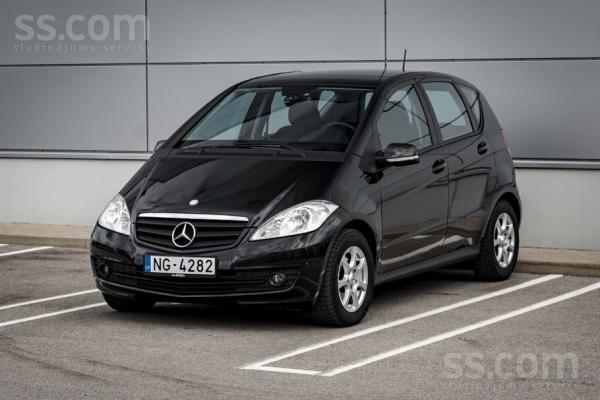 Black Mercedes-Benz A 180 2011 in Riga, with an engine capacity of 2.00 L and mileage of 0 thousand km for 4350 €, photo 1 on AUTOMOTO.COM.LV
