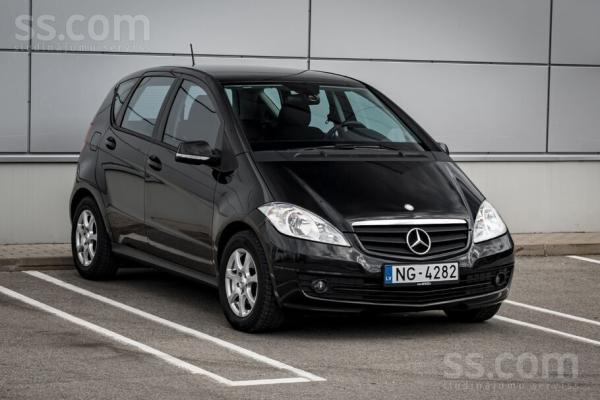 Black Mercedes-Benz A 180 2011 in Riga, with an engine capacity of 2.00 L and mileage of 0 thousand km for 4350 €, photo 3 on AUTOMOTO.COM.LV
