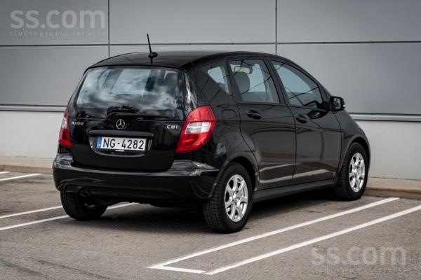 Black Mercedes-Benz A 180 2011 in Riga, with an engine capacity of 2.00 L and mileage of 0 thousand km for 4350 €, photo 4 on AUTOMOTO.COM.LV