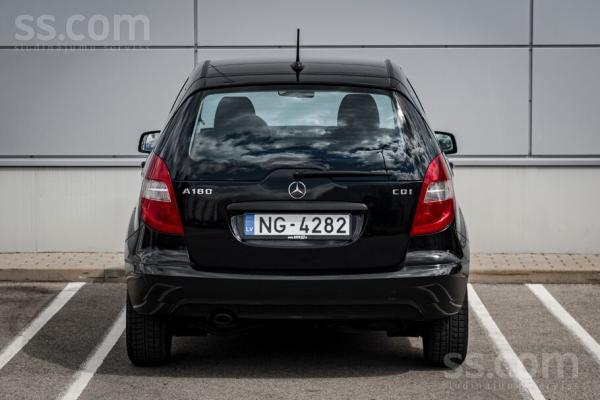 Black Mercedes-Benz A 180 2011 in Riga, with an engine capacity of 2.00 L and mileage of 0 thousand km for 4350 €, photo 5 on AUTOMOTO.COM.LV