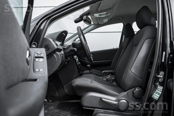 Black Mercedes-Benz A 180 2011 in Riga, with an engine capacity of 2.00 L and mileage of 0 thousand km for 4350 €, photo 10 on AUTOMOTO.COM.LV