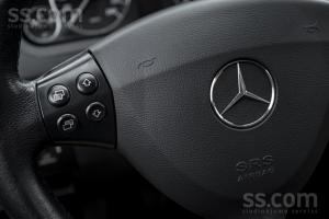 Black Mercedes-Benz A 180 2011 in Riga, with an engine capacity of 2.00 L and mileage of 0 thousand km for 4350 €, photo 17 on AUTOMOTO.COM.LV
