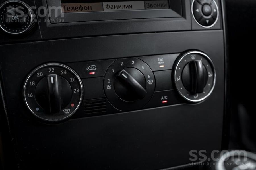 Black Mercedes-Benz A 180 2011 in Riga, with an engine capacity of 2.00 L and mileage of 0 thousand km for 4350 €, photo 21 on AUTOMOTO.COM.LV
