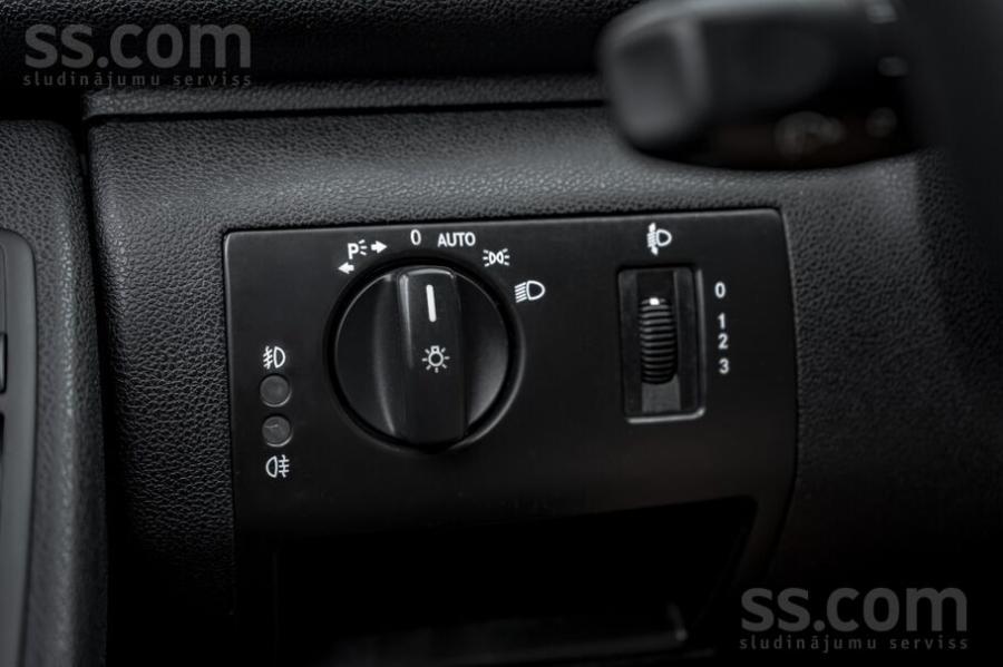 Black Mercedes-Benz A 180 2011 in Riga, with an engine capacity of 2.00 L and mileage of 0 thousand km for 4350 €, photo 24 on AUTOMOTO.COM.LV