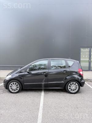 Melns Mercedes-Benz A 180 2012 Rīga, ar dzinēja tilpumu 2.00 L un nobraukumu 186 tūkst. km par 3700 €, foto 6 vietnē AUTOMOTO.COM.LV