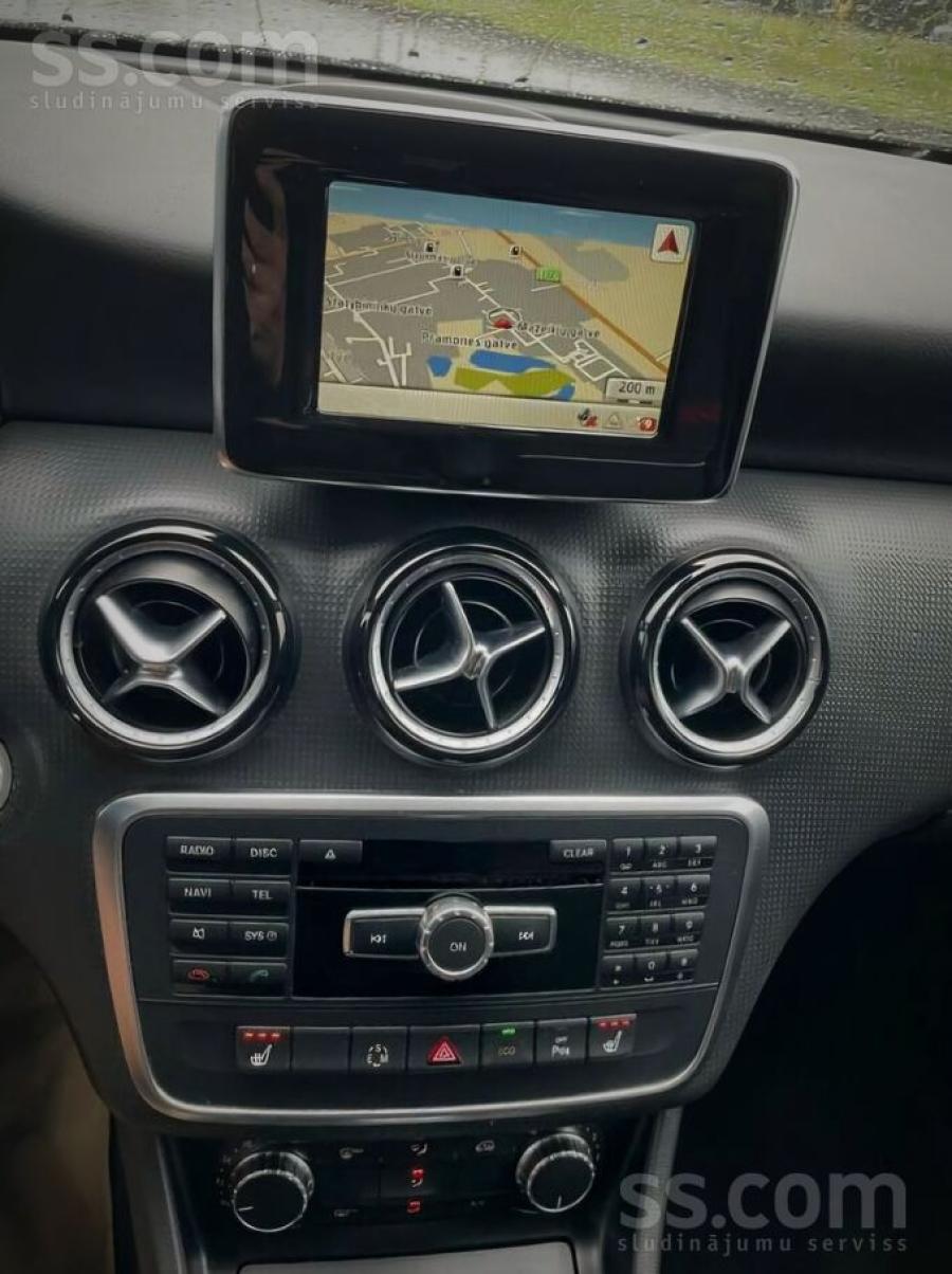 Black Mercedes-Benz A 180 2013 in Vilnius, with an engine capacity of 1.80 L and mileage of 233 thousand km for 8299 €, photo 16 on AUTOMOTO.COM.LV