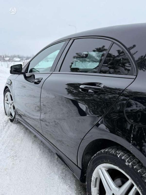 Melns Mercedes-Benz A 180 2013 Viļņa, ar dzinēja tilpumu 1.80 L un nobraukumu 231 tūkst. km par 8700 €, foto 10 vietnē AUTOMOTO.COM.LV