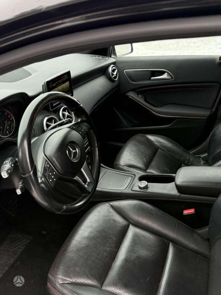 Black Mercedes-Benz A 180 2013 in Vilnius, with an engine capacity of 1.80 L and mileage of 231 thousand km for 8400 €, photo 15 on AUTOMOTO.COM.LV