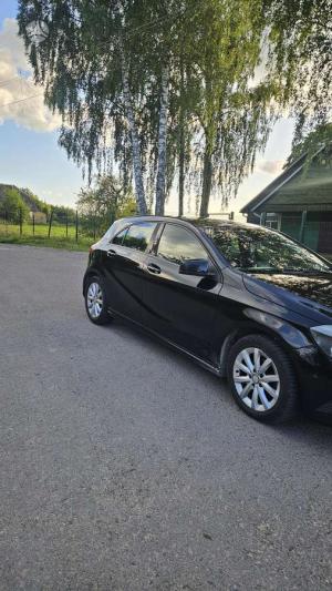 Black Mercedes-Benz A 180 2013 in Vilnius, with an engine capacity of 1.99 L and mileage of 340 thousand km for 5150 €, photo 5 on AUTOMOTO.COM.LV