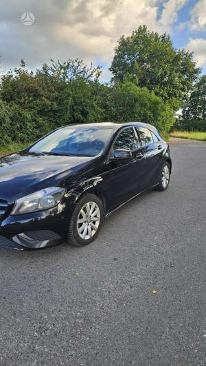 Black Mercedes-Benz A 180 2013 in Vilnius, with an engine capacity of 1.99 L and mileage of 340 thousand km for 5150 €, photo 6 on AUTOMOTO.COM.LV