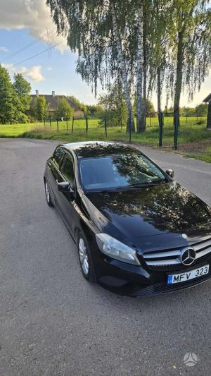 Black Mercedes-Benz A 180 2013 in Vilnius, with an engine capacity of 1.99 L and mileage of 340 thousand km for 5150 €, photo 8 on AUTOMOTO.COM.LV