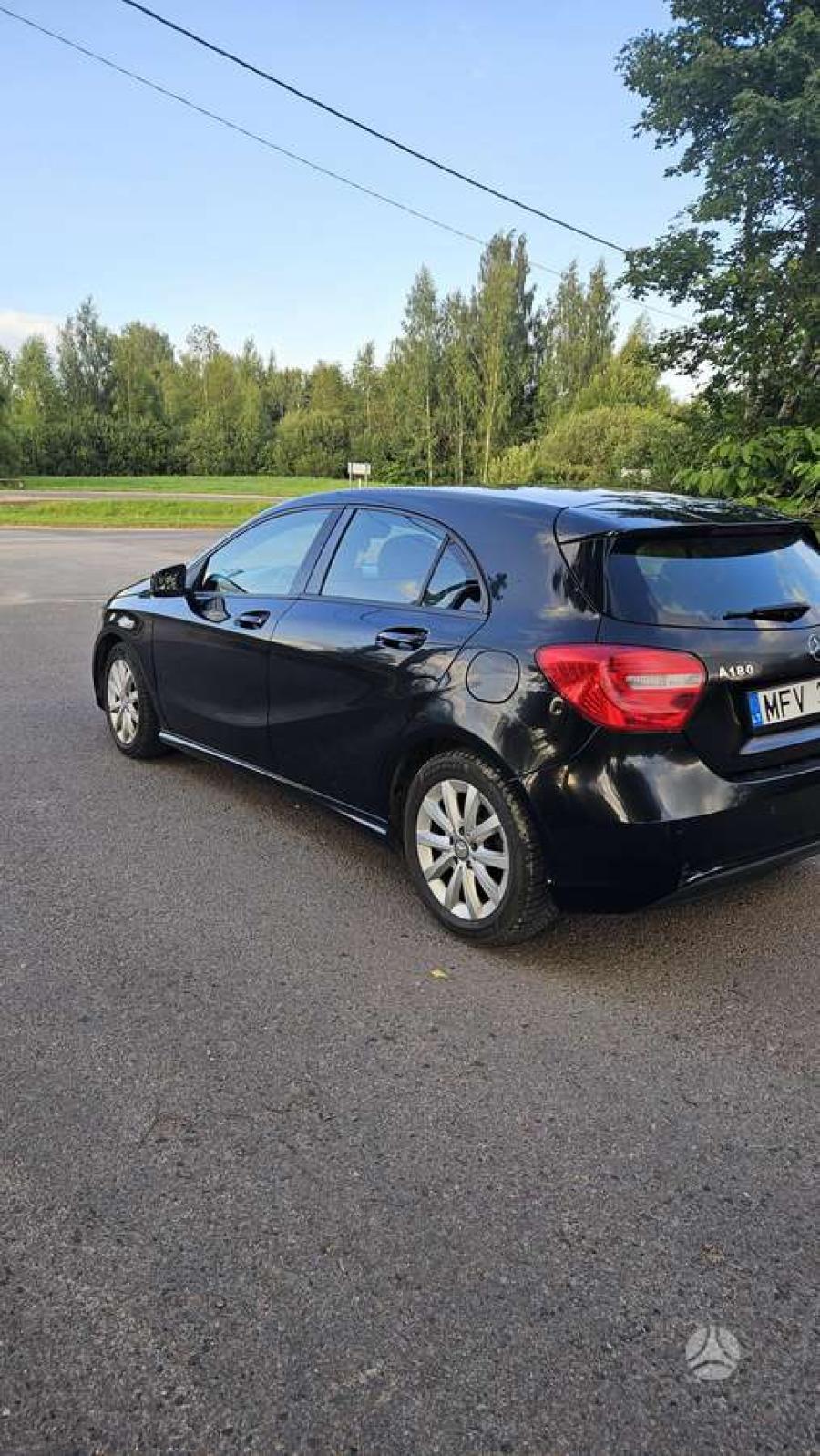 Black Mercedes-Benz A 180 2013 in Vilnius, with an engine capacity of 1.99 L and mileage of 340 thousand km for 5150 €, photo 10 on AUTOMOTO.COM.LV