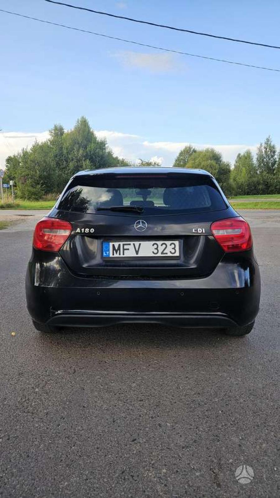 Black Mercedes-Benz A 180 2013 in Vilnius, with an engine capacity of 1.99 L and mileage of 340 thousand km for 5150 €, photo 13 on AUTOMOTO.COM.LV