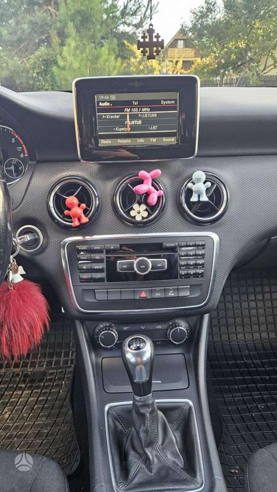 Black Mercedes-Benz A 180 2013 in Vilnius, with an engine capacity of 1.99 L and mileage of 340 thousand km for 5150 €, photo 15 on AUTOMOTO.COM.LV
