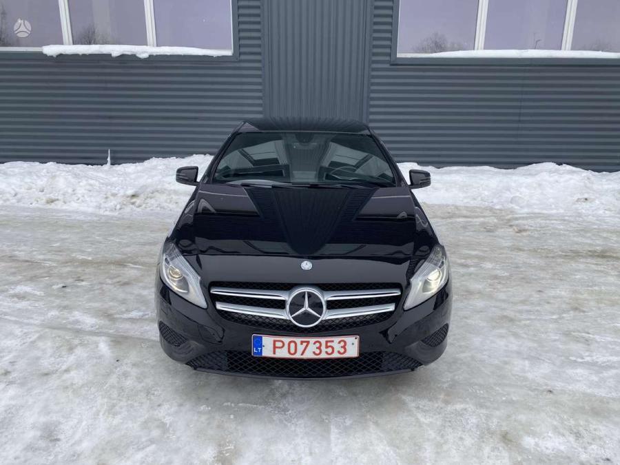Melns Mercedes-Benz A 180 2014 Tauragė, ar dzinēja tilpumu 1.50 L un nobraukumu 222 tūkst. km par 8400 €, foto 2 vietnē AUTOMOTO.COM.LV