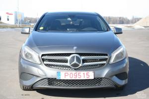 Black Mercedes-Benz A 180 2014 in Kaunas, with an engine capacity of 1.80 L and mileage of 280 thousand km for 6200 €, photo 4 on AUTOMOTO.COM.LV