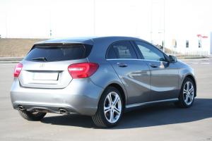Black Mercedes-Benz A 180 2014 in Kaunas, with an engine capacity of 1.80 L and mileage of 280 thousand km for 6200 €, photo 7 on AUTOMOTO.COM.LV