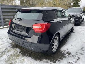 Black Mercedes-Benz A 180 2015 in Marijampole, with an engine capacity of 1.60 L and mileage of 224 thousand km for 8200 €, photo 4 on AUTOMOTO.COM.LV
