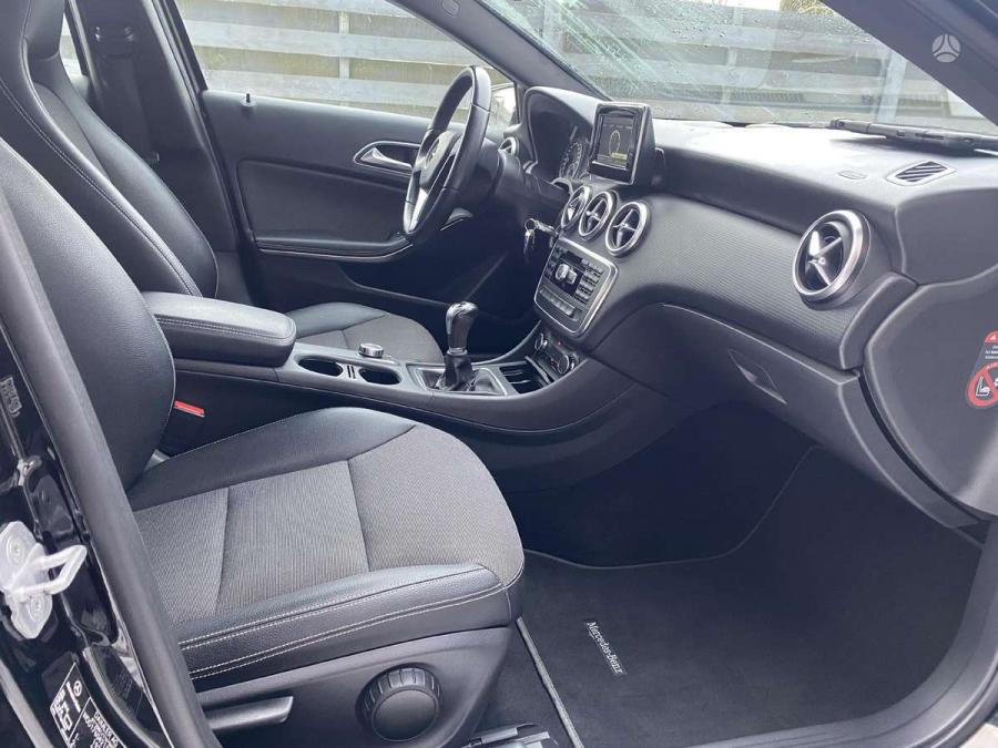 Black Mercedes-Benz A 180 2015 in Marijampole, with an engine capacity of 1.60 L and mileage of 224 thousand km for 8200 €, photo 8 on AUTOMOTO.COM.LV