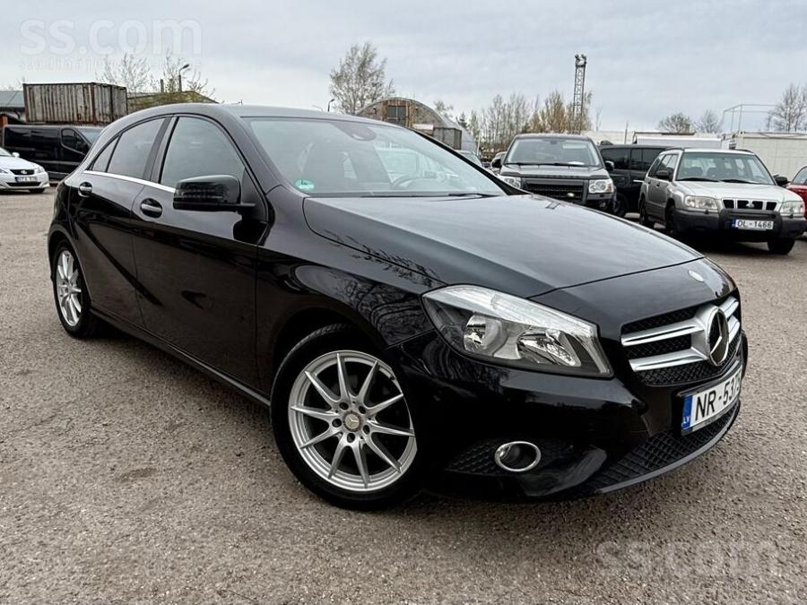 Black Mercedes-Benz A 180 2015 in Riga, with an engine capacity of 1.50 L and mileage of 0 thousand km for 8550 €, photo 4 on AUTOMOTO.COM.LV