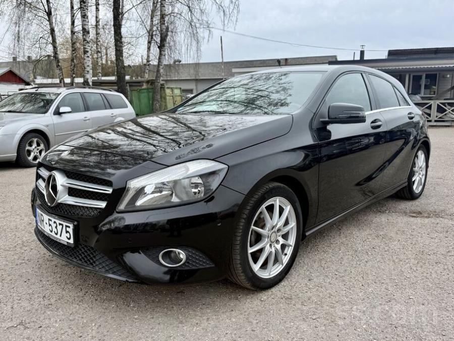 Black Mercedes-Benz A 180 2015 in Riga, with an engine capacity of 1.50 L and mileage of 0 thousand km for 8550 €, photo 9 on AUTOMOTO.COM.LV