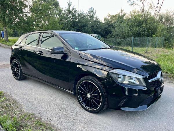 Black Mercedes-Benz A 180 2016 in Kelme, with an engine capacity of 1.60 L and mileage of 158 thousand km for 4700 €, photo 1 on AUTOMOTO.COM.LV