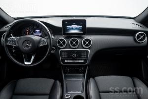 Black Mercedes-Benz A 180 2017 in Tallinn, with an engine capacity of 1.50 L and mileage of 123 thousand km for 14499 €, photo 12 on AUTOMOTO.COM.LV
