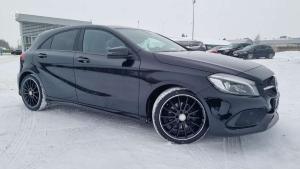 Black Mercedes-Benz A 180 2017 in Siauliai, with an engine capacity of 1.46 L and mileage of 107 thousand km for 12200 €, photo 3 on AUTOMOTO.COM.LV