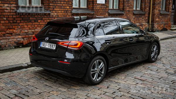 Melns Mercedes-Benz A 180 2018 Rīga, ar dzinēja tilpumu 1.50 L un nobraukumu 208 tūkst. km par 15950 €, foto 4 vietnē AUTOMOTO.COM.LV