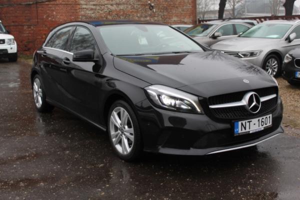 Melns Mercedes-Benz A 180 2018 Rīga, ar dzinēja tilpumu 1.50 L un nobraukumu 140 tūkst. km par 13899 €, foto 1 vietnē AUTOMOTO.COM.LV