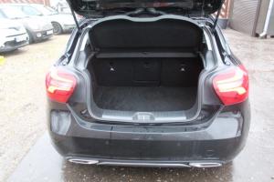 Melns Mercedes-Benz A 180 2018 Rīga, ar dzinēja tilpumu 1.50 L un nobraukumu 140 tūkst. km par 13899 €, foto 5 vietnē AUTOMOTO.COM.LV