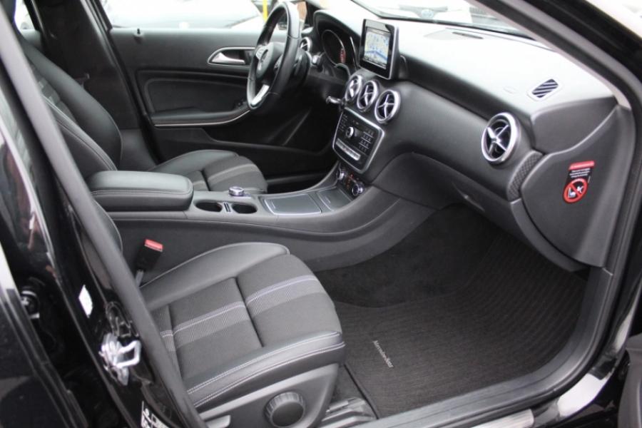 Melns Mercedes-Benz A 180 2018 Rīga, ar dzinēja tilpumu 1.50 L un nobraukumu 140 tūkst. km par 13899 €, foto 12 vietnē AUTOMOTO.COM.LV
