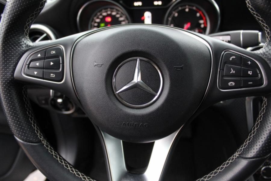 Melns Mercedes-Benz A 180 2018 Rīga, ar dzinēja tilpumu 1.50 L un nobraukumu 140 tūkst. km par 13899 €, foto 15 vietnē AUTOMOTO.COM.LV
