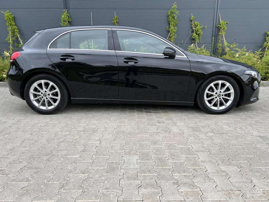 Black Mercedes-Benz A 180 2018 in Vilnius, with an engine capacity of 1.46 L and mileage of 164 thousand km for 13800 €, photo 7 on AUTOMOTO.COM.LV
