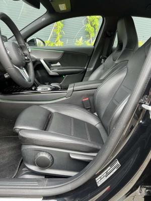 Black Mercedes-Benz A 180 2018 in Vilnius, with an engine capacity of 1.46 L and mileage of 164 thousand km for 13800 €, photo 10 on AUTOMOTO.COM.LV