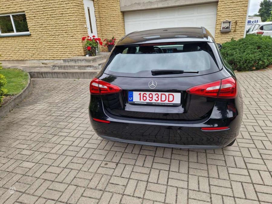 Melns Mercedes-Benz A 180 2019 Kelmė, ar dzinēja tilpumu 1.33 L un nobraukumu 84 tūkst. km par 12999 €, foto 6 vietnē AUTOMOTO.COM.LV