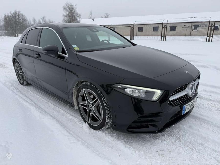 Melns Mercedes-Benz A 180 2020 Tauragė, ar dzinēja tilpumu 1.46 L un nobraukumu 211 tūkst. km par 15900 €, foto 10 vietnē AUTOMOTO.COM.LV