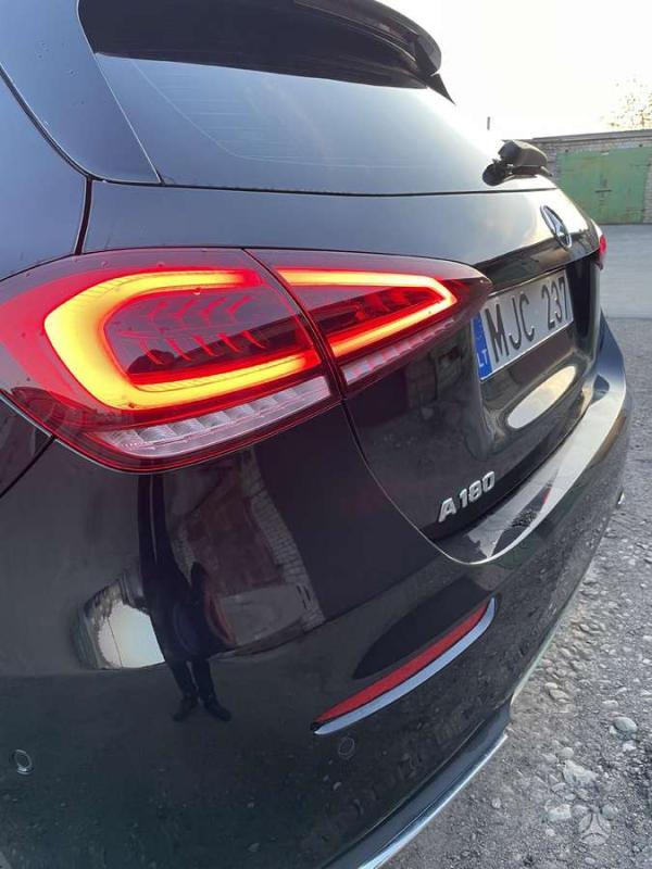 Melns Mercedes-Benz A 180 2021 Kauņa, ar dzinēja tilpumu 1.33 L un nobraukumu 21 tūkst. km par 24900 €, foto 11 vietnē AUTOMOTO.COM.LV