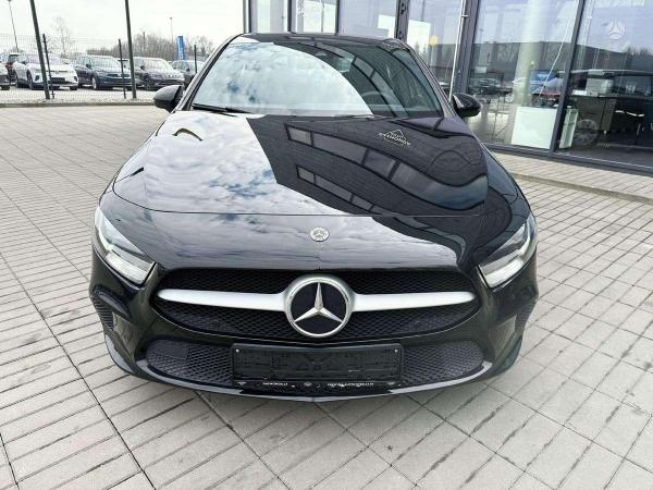 Melns Mercedes-Benz A 180 2021 Kauņa, ar dzinēja tilpumu 1.95 L un nobraukumu 202 tūkst. km par 12900 €, foto 3 vietnē AUTOMOTO.COM.LV