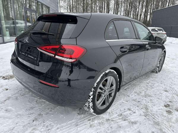 Black Mercedes-Benz A 180 2022 in Kaunas, with an engine capacity of 1.33 L and mileage of 169 thousand km for 17900 €, photo 4 on AUTOMOTO.COM.LV