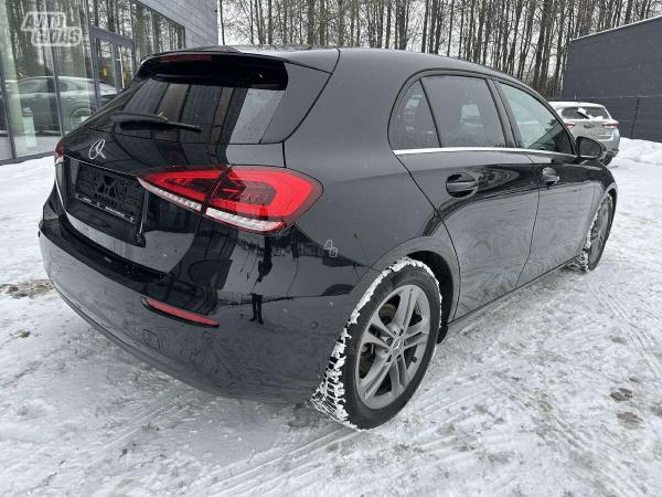 Melns Mercedes-Benz A 180 2022 Kauņa, ar dzinēja tilpumu 1.30 L un nobraukumu 169 tūkst. km par 17900 €, foto 4 vietnē AUTOMOTO.COM.LV