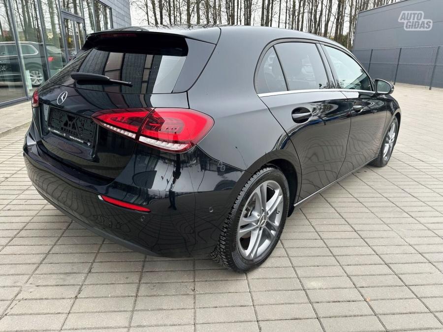 Melns Mercedes-Benz A 180 2022 Kauņa, ar dzinēja tilpumu 1.30 L un nobraukumu 169 tūkst. km par 17900 €, foto 4 vietnē AUTOMOTO.COM.LV